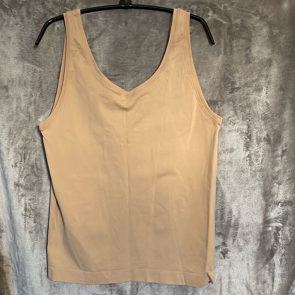 White House Black Market | Tops | Nwt White House Black Market Dual Neck Smla Tank Size Xl Color ...